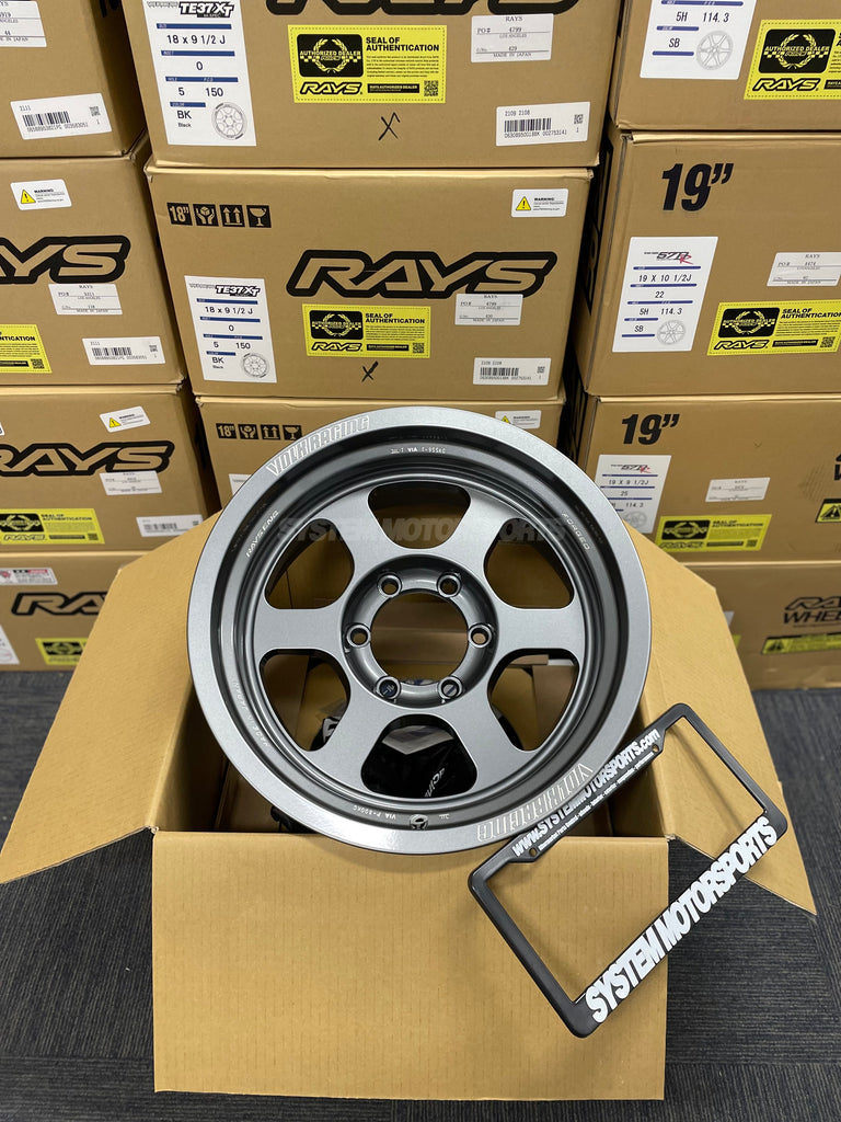 Volk Racing TE37XT M-Spec - 17x8.5 / +15 / 6x139.7 - Gunmetal (Land Cr ...