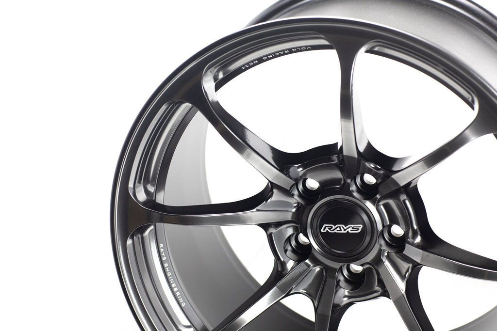 Volk Racing NE24 - 18x9.5 / +38 / 5x114.3 - Shining Black Metal *Set o ...